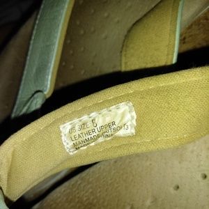 Volatile | Shoes | Volatile Mint Green Leather Thong Wedges Size 8 ...